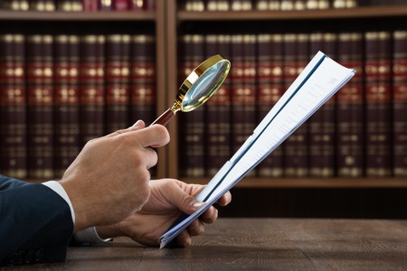 Forensic Document Examiners vs. Graphologists: What’s the Difference ...